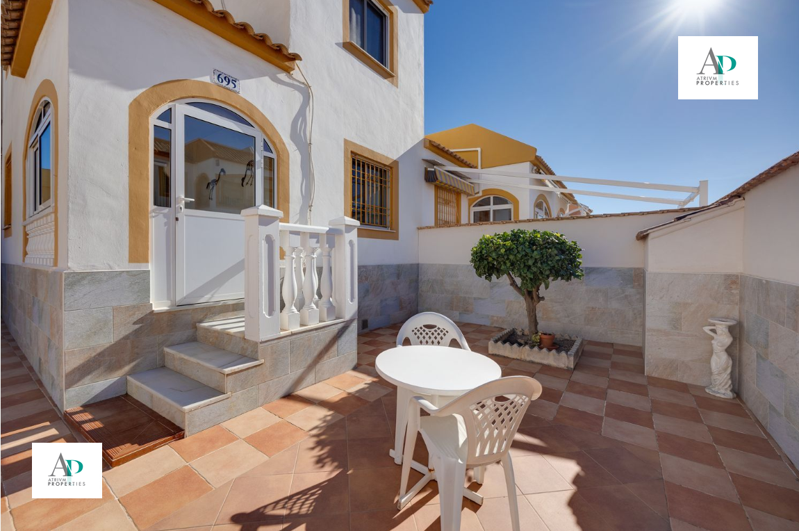 Bright South-Facing Corner Villa with Private Solarium & Par